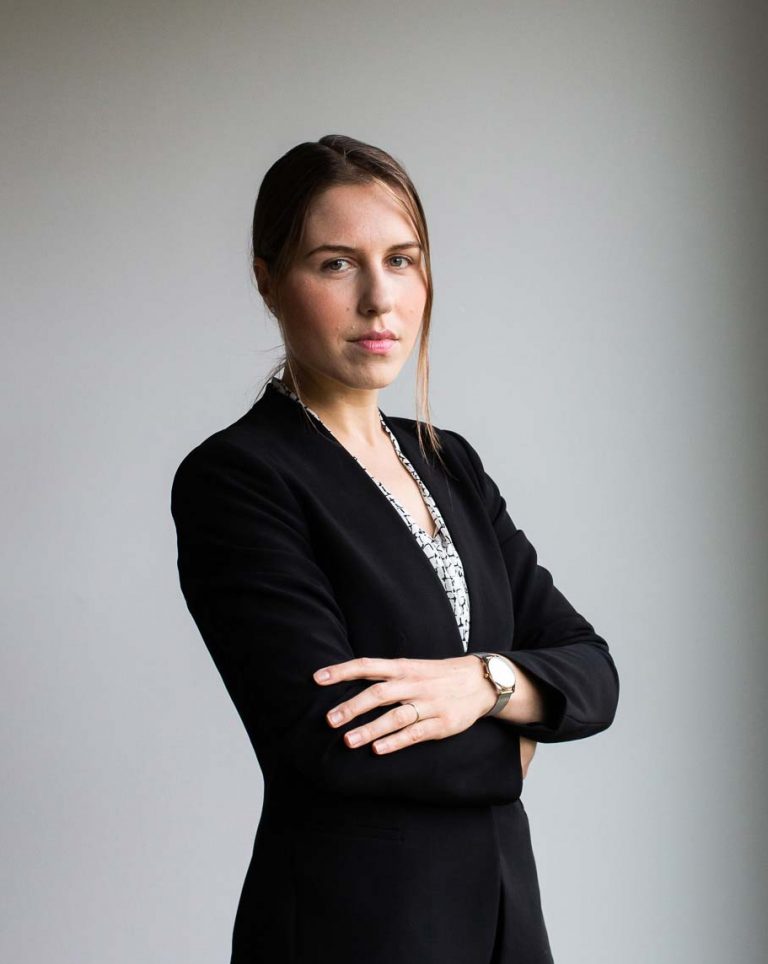 Anna-Alcock-White-Lawyer | Pacific Shores Estate Law